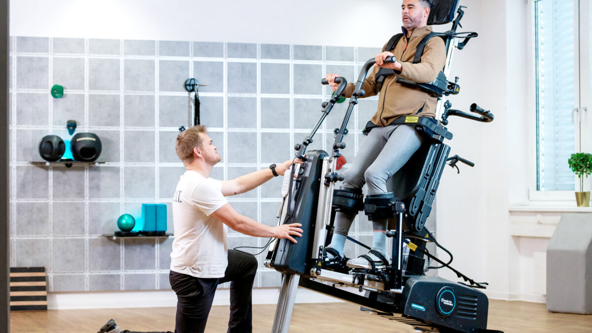 Der neue Ganzkörper-Bewegungstrainer Innowalk Pro • pt Zeitschrift für ...