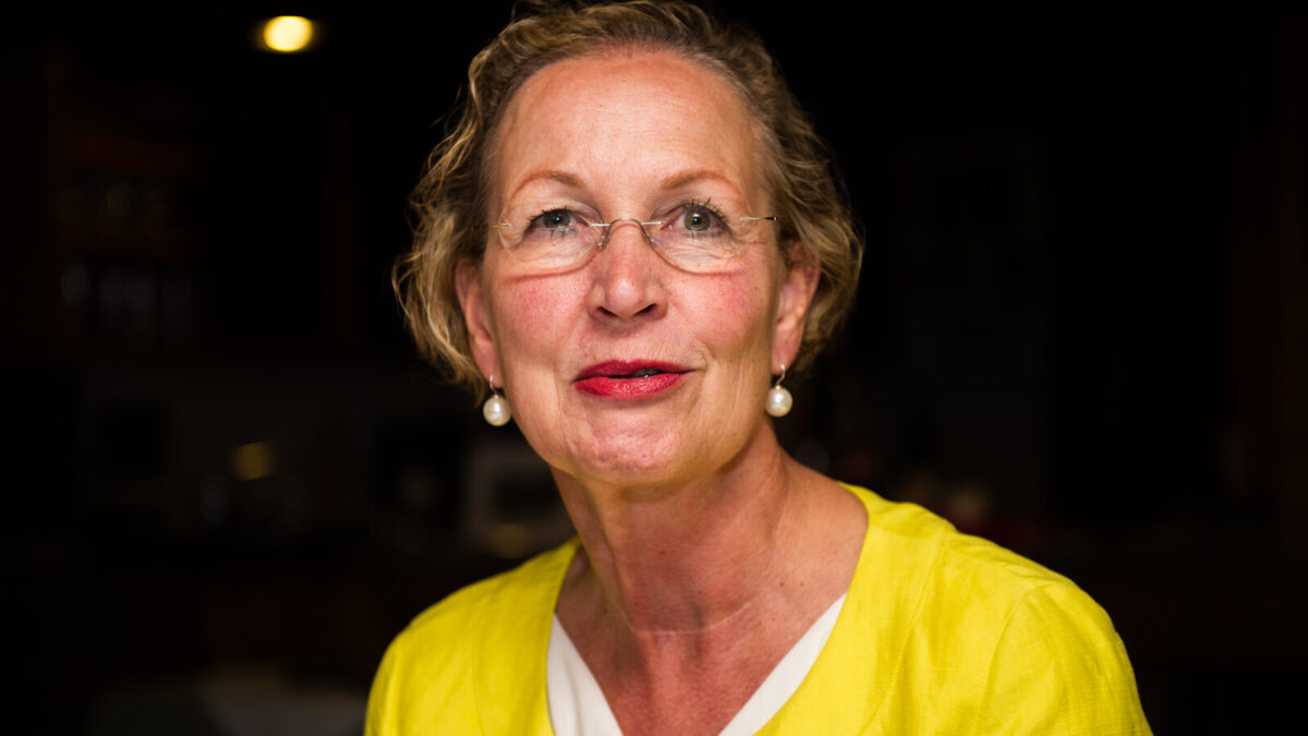 Prof. Dr. med. Gerlinde Debus • pt Zeitschrift für Physiotherapeuten